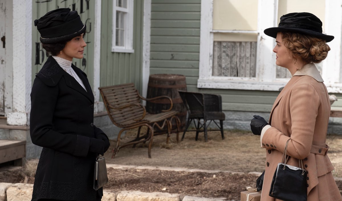 Sally Wasn't Prepared to See Maria Again | AMC Talk | AMC